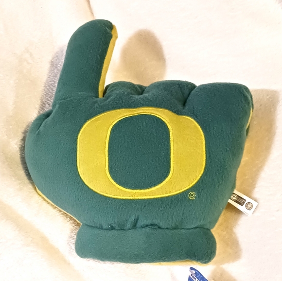 None | Accessories | Nwt Oregon Ducks Plush Fan Hand | Poshmark